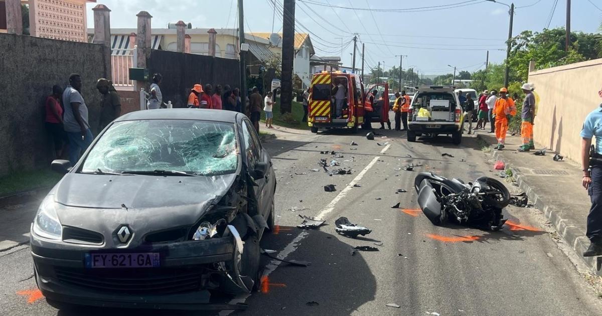 Un mort après une collision entre un scooter et une voiture à Petit-Canal
